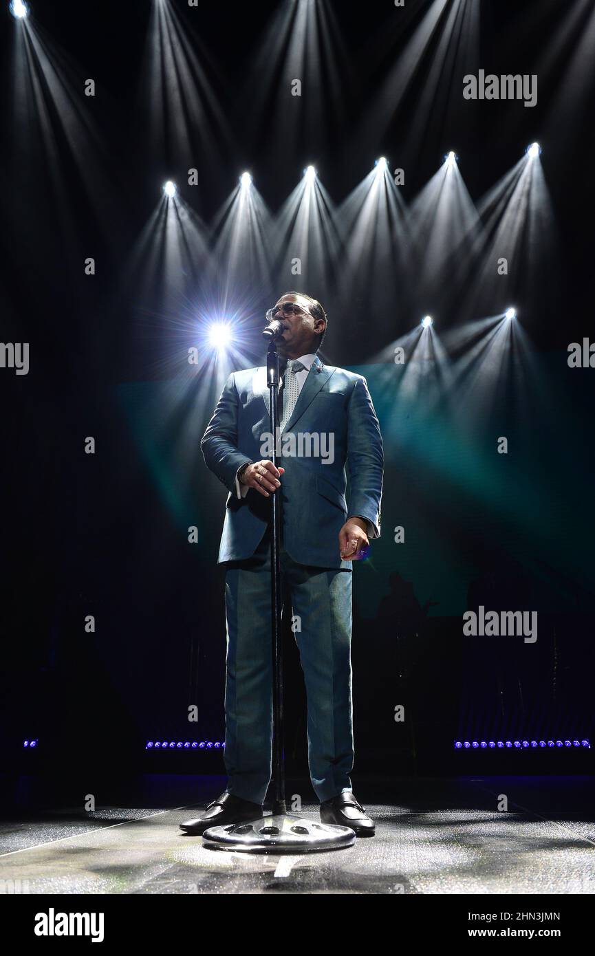 Miami Fl Usa 12th Feb 2022 Gilberto Santa Rosa Performs Live On Stage During The Camínalo