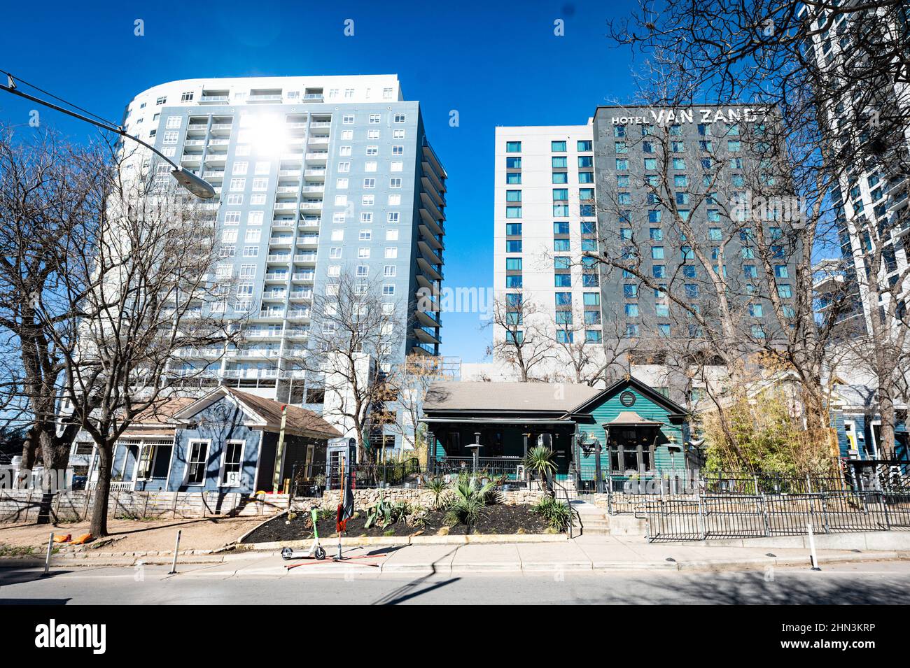 Rainey street bar hi-res stock photography and images - Alamy