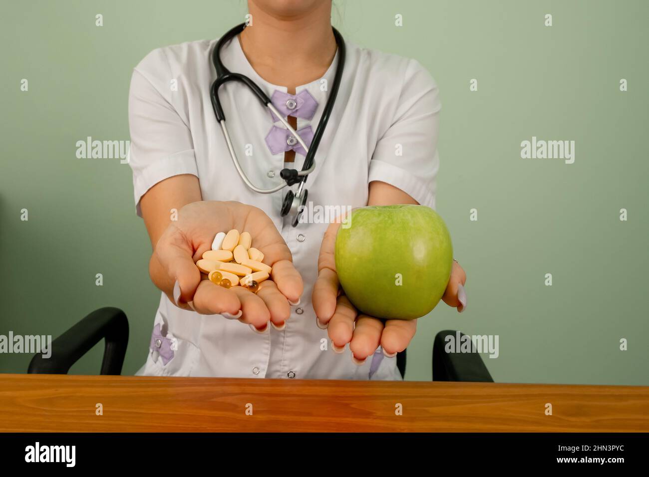 Medical alternatives hi-res stock photography and images - Alamy