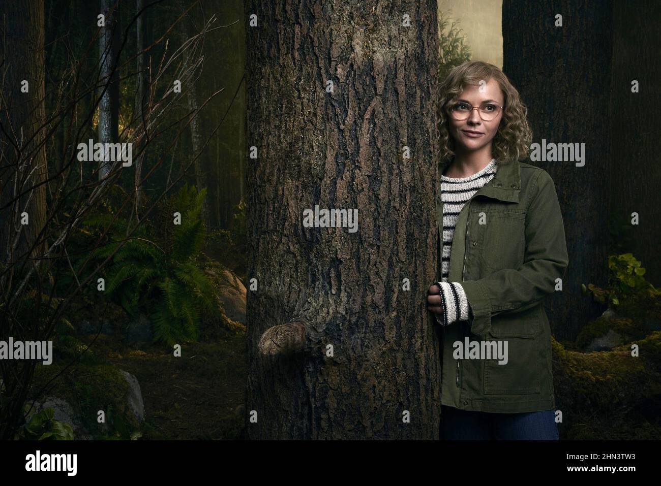 CHRISTINA RICCI in YELLOWJACKETS (2021), directed by DEEPA MEHTA, KARYN ...