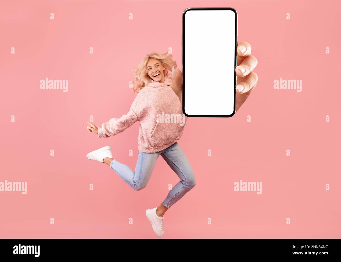 Business lady jumping hi-res stock photography and images - Alamy