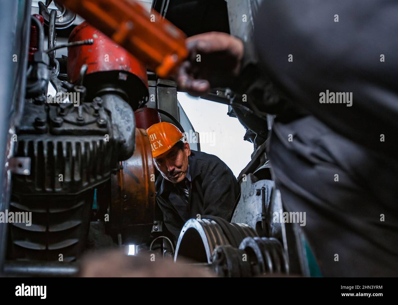 Repair depot hi-res stock photography and images - Alamy