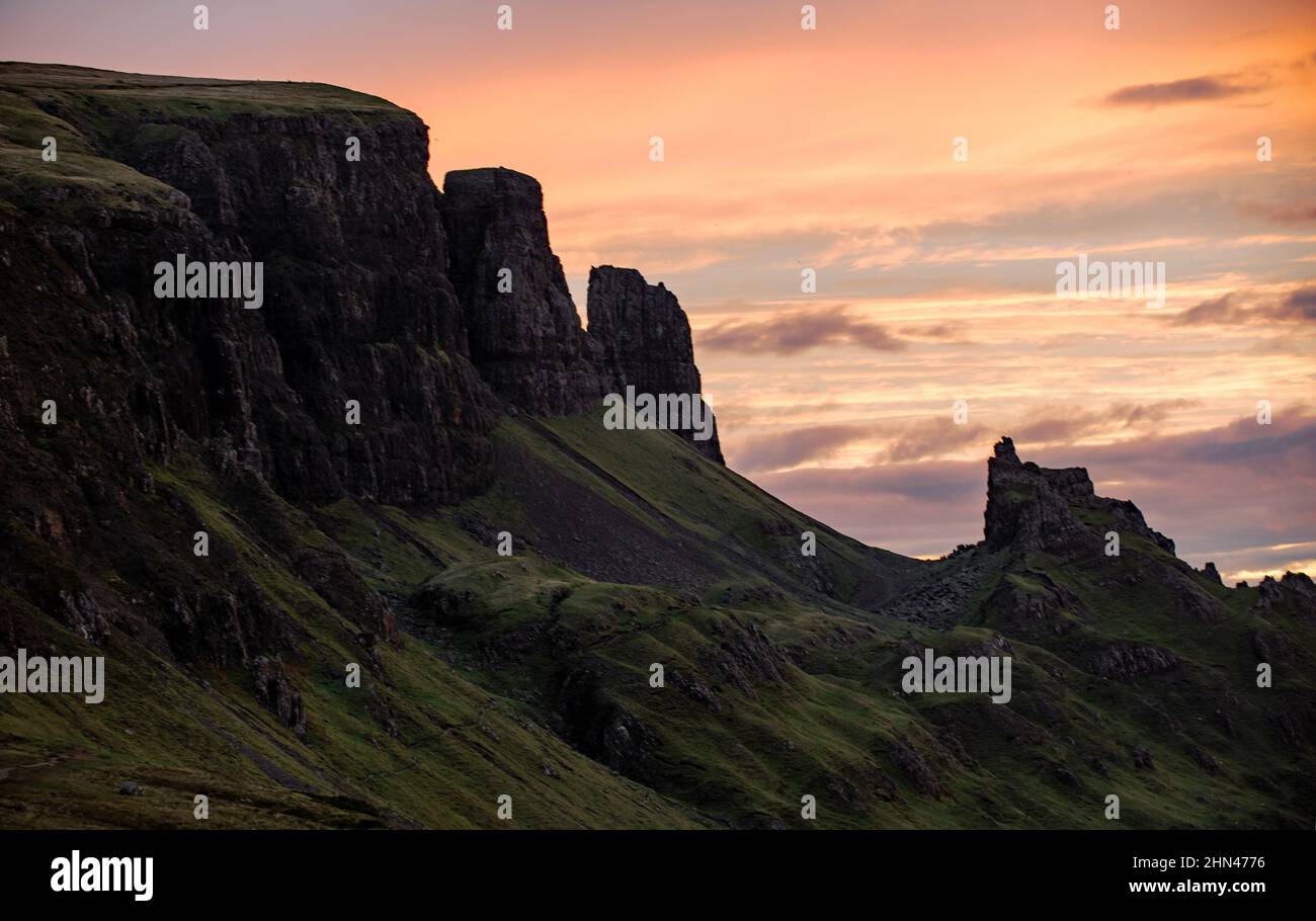 Quiraing sunset isle skye scotland hi-res stock photography and images ...