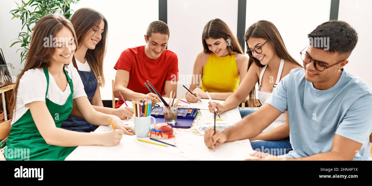 Group of people drawing at art studio Stock Photo - Alamy