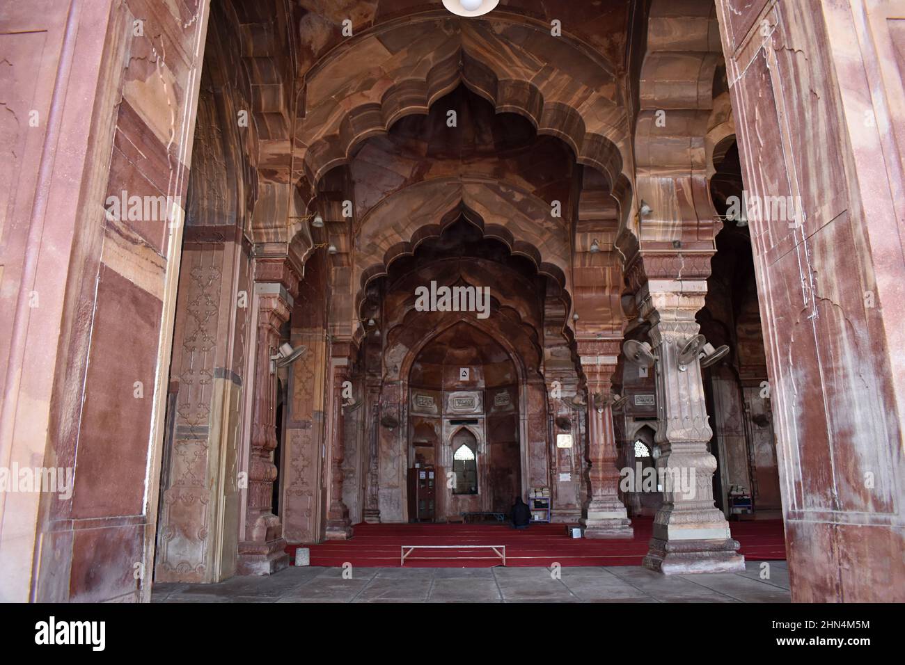 Taj ul masjid interior hi-res stock photography and images - Alamy