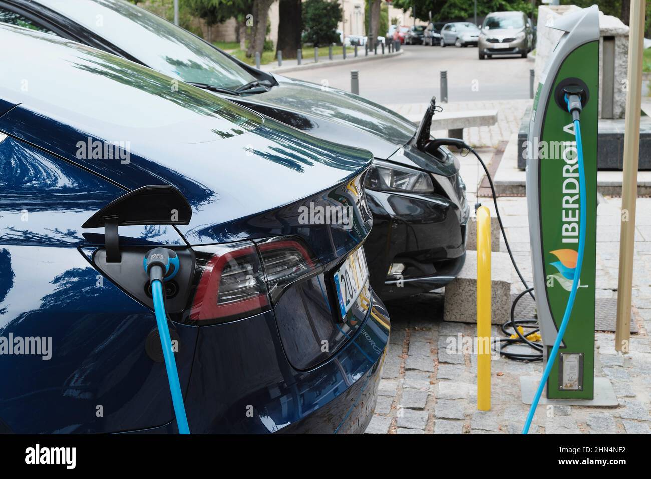 Car power point hi-res stock photography and images - Alamy