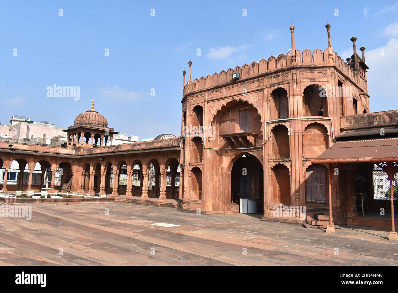Back Gate of Moti Masjid, an Islamic architecture, Pearl Mosque built ...