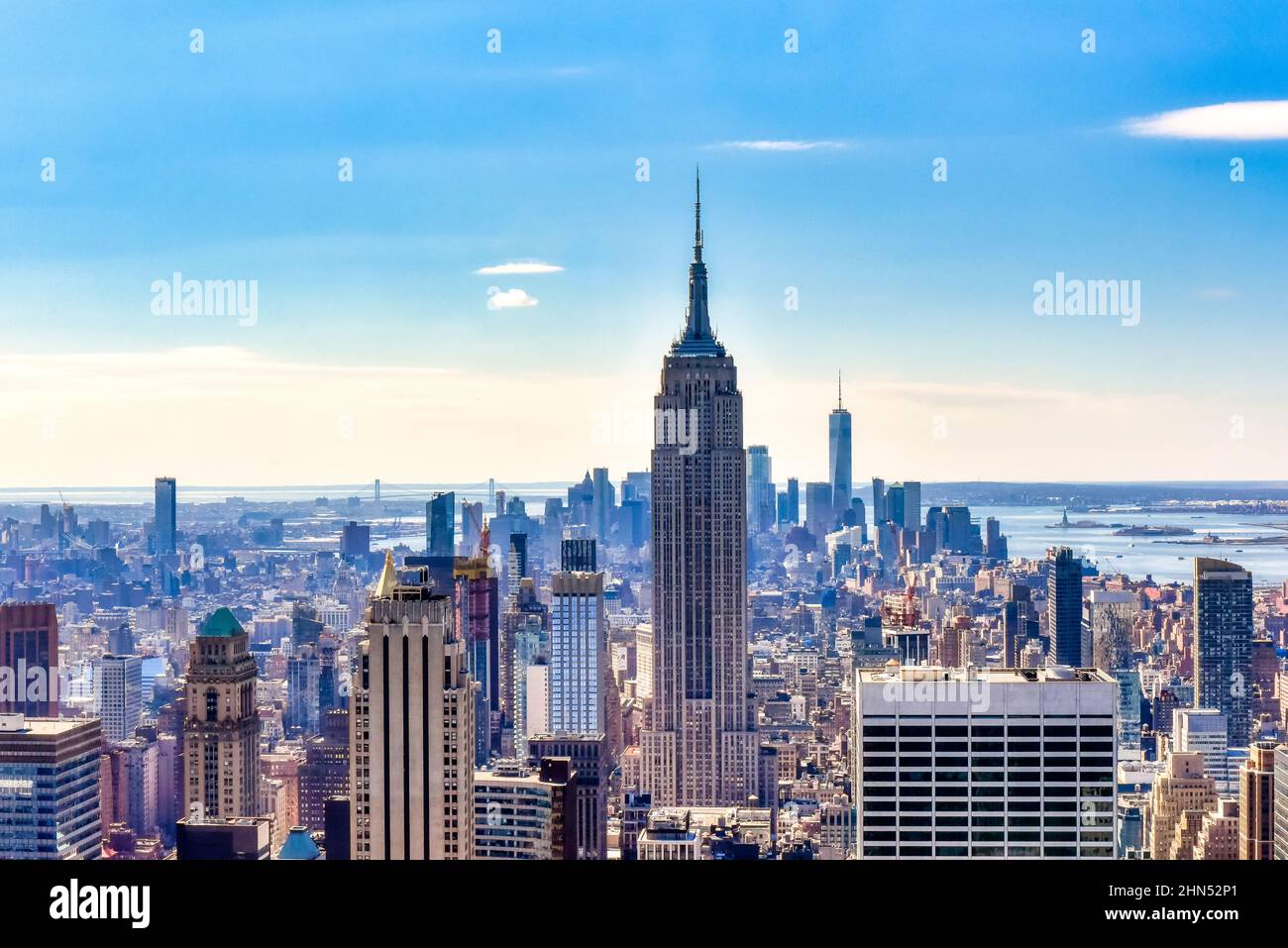 Manhattan skyline day aerial hi-res stock photography and images - Alamy