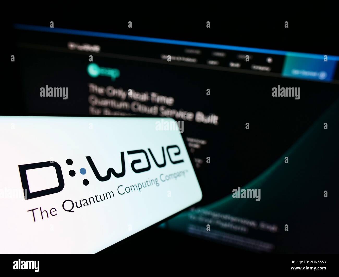 Wave logo hi-res stock photography and images - Alamy