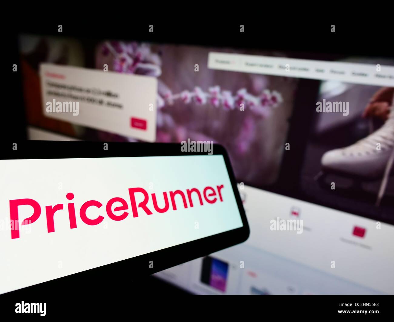 Runner logo hi-res stock photography and images - Alamy