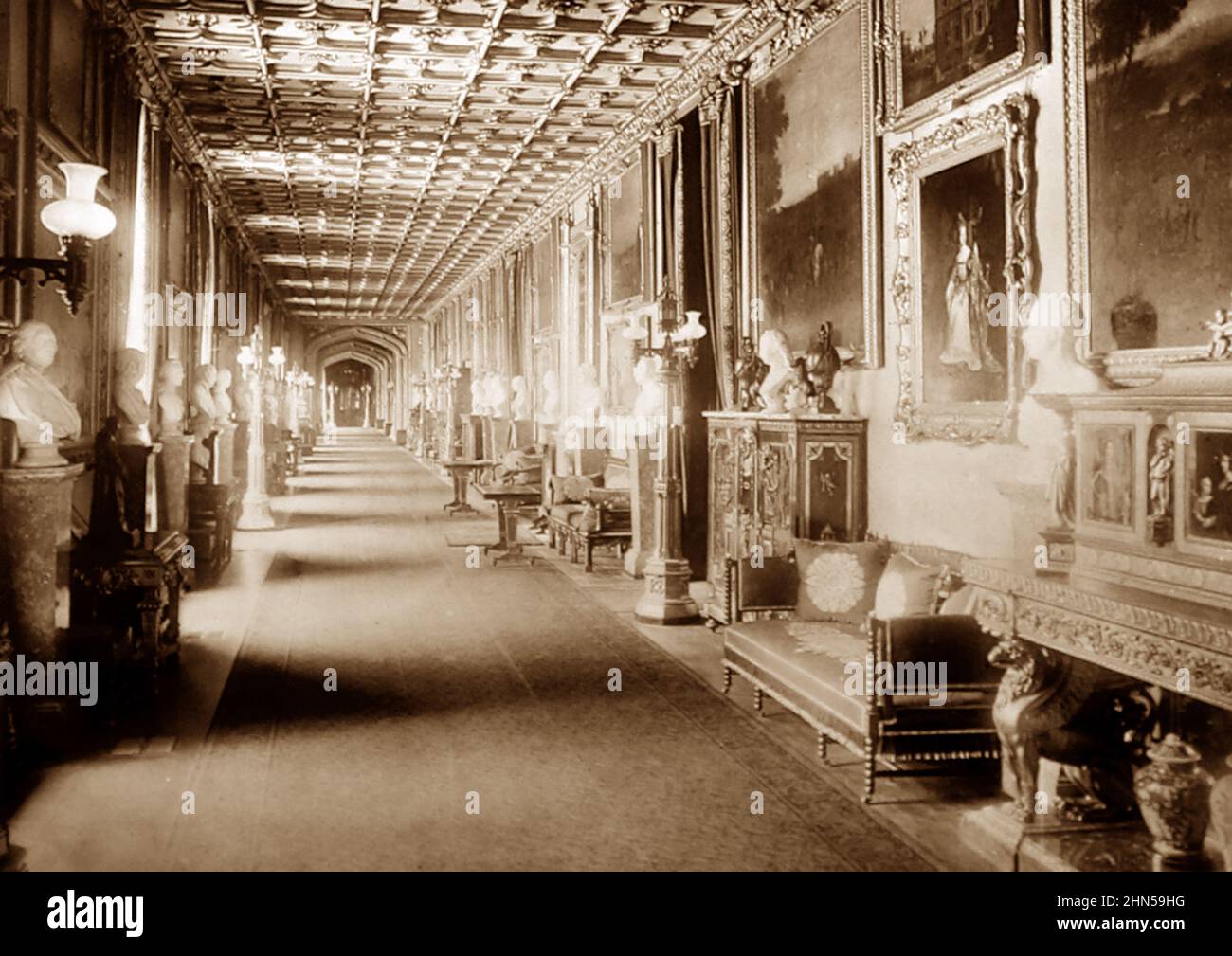 Early victorian corridor hi-res stock photography and images - Alamy