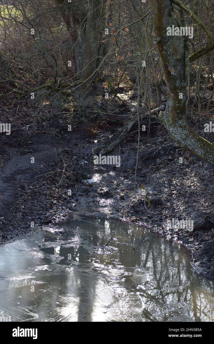 Icy basin hi-res stock photography and images - Alamy