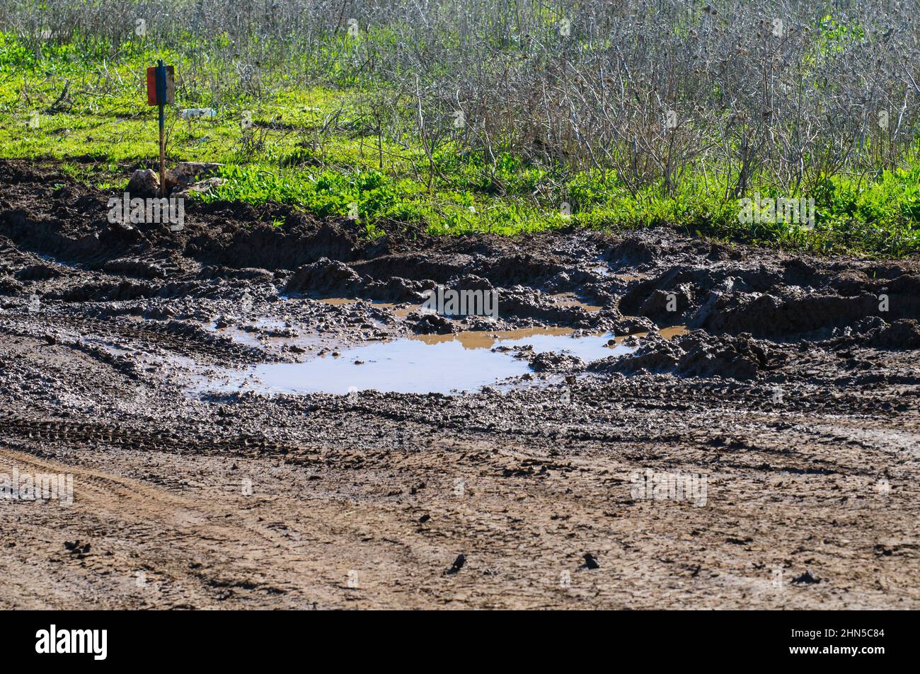 Farmland puddle track hi-res stock photography and images - Alamy