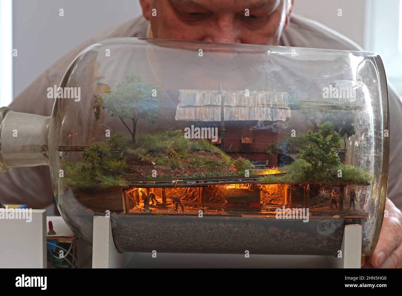 Magdeburg, Germany. 08th Feb, 2022. Torsten Gutsche, model railroader ...