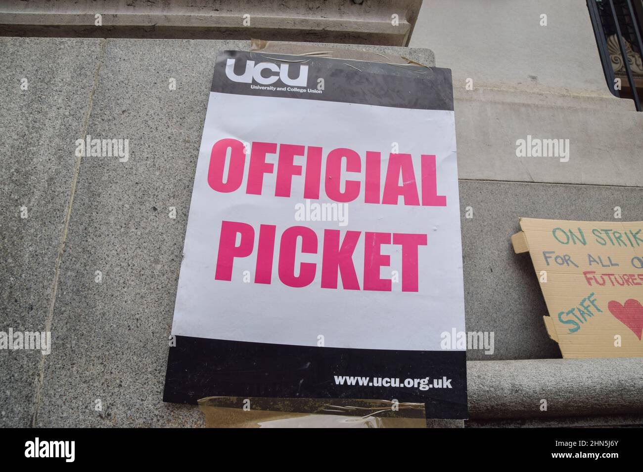 Official picket sign hi-res stock photography and images - Alamy