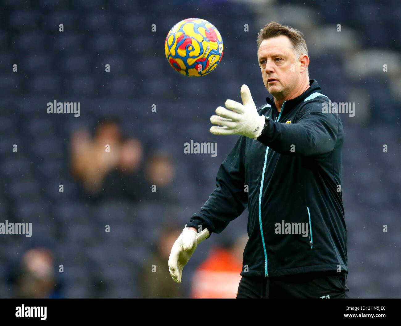 Wolverhampton wanderers goalkeeper hi-res stock photography and images ...