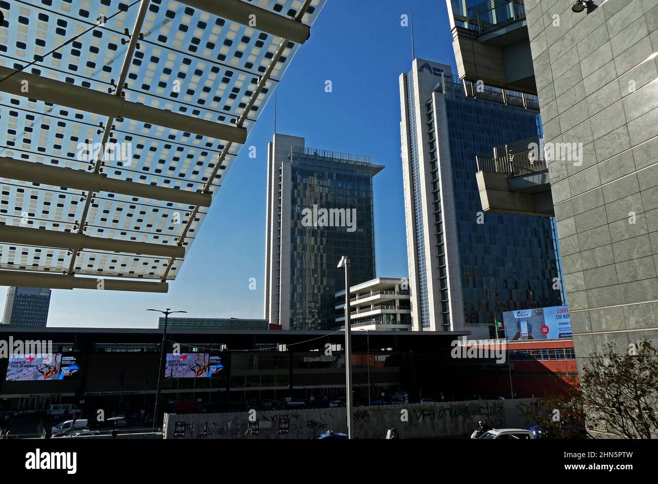 Milan railway station garibaldi hi-res stock photography and images - Alamy