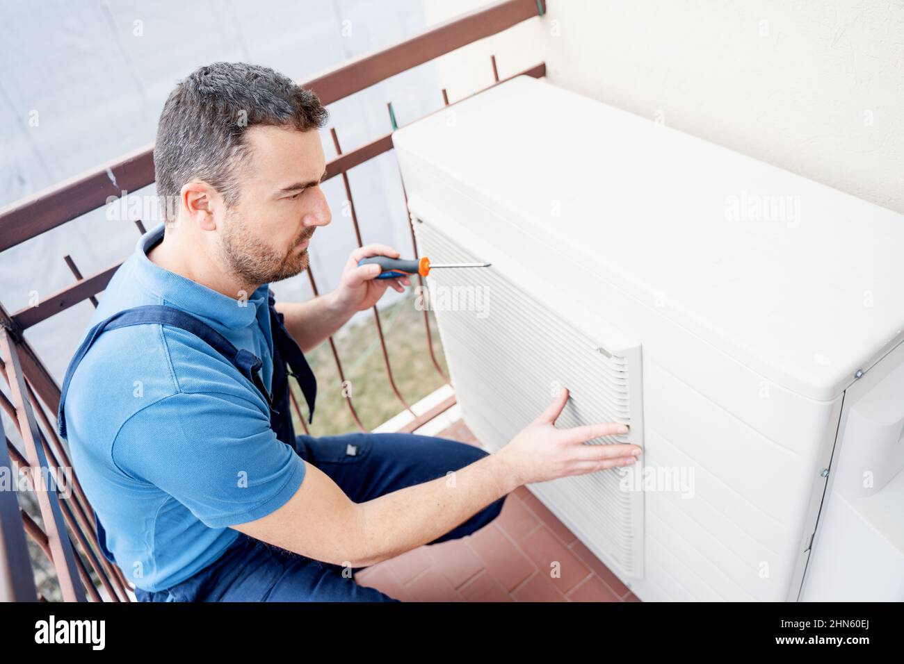 Outdoor electrical installation hi-res stock photography and images - Alamy