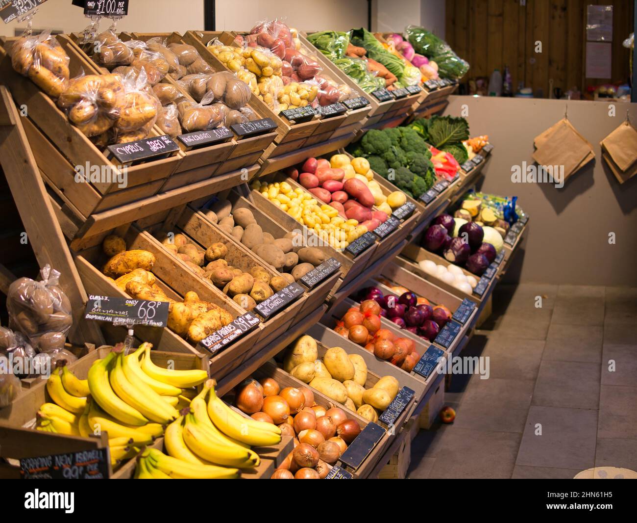 Green grocer uk hi-res stock photography and images - Alamy