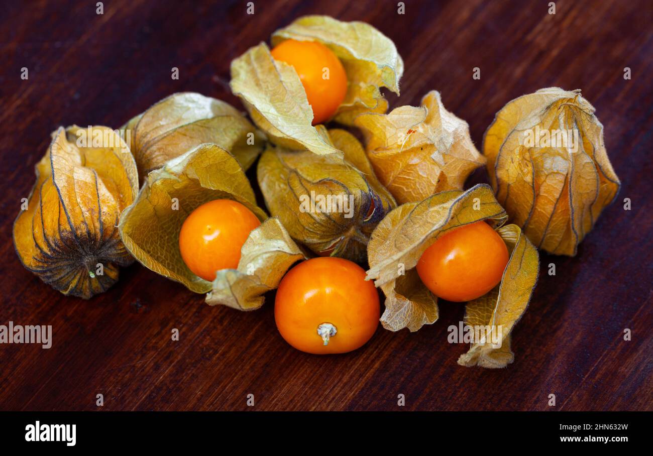 Orange cape gooseberries fruits Stock Photo - Alamy