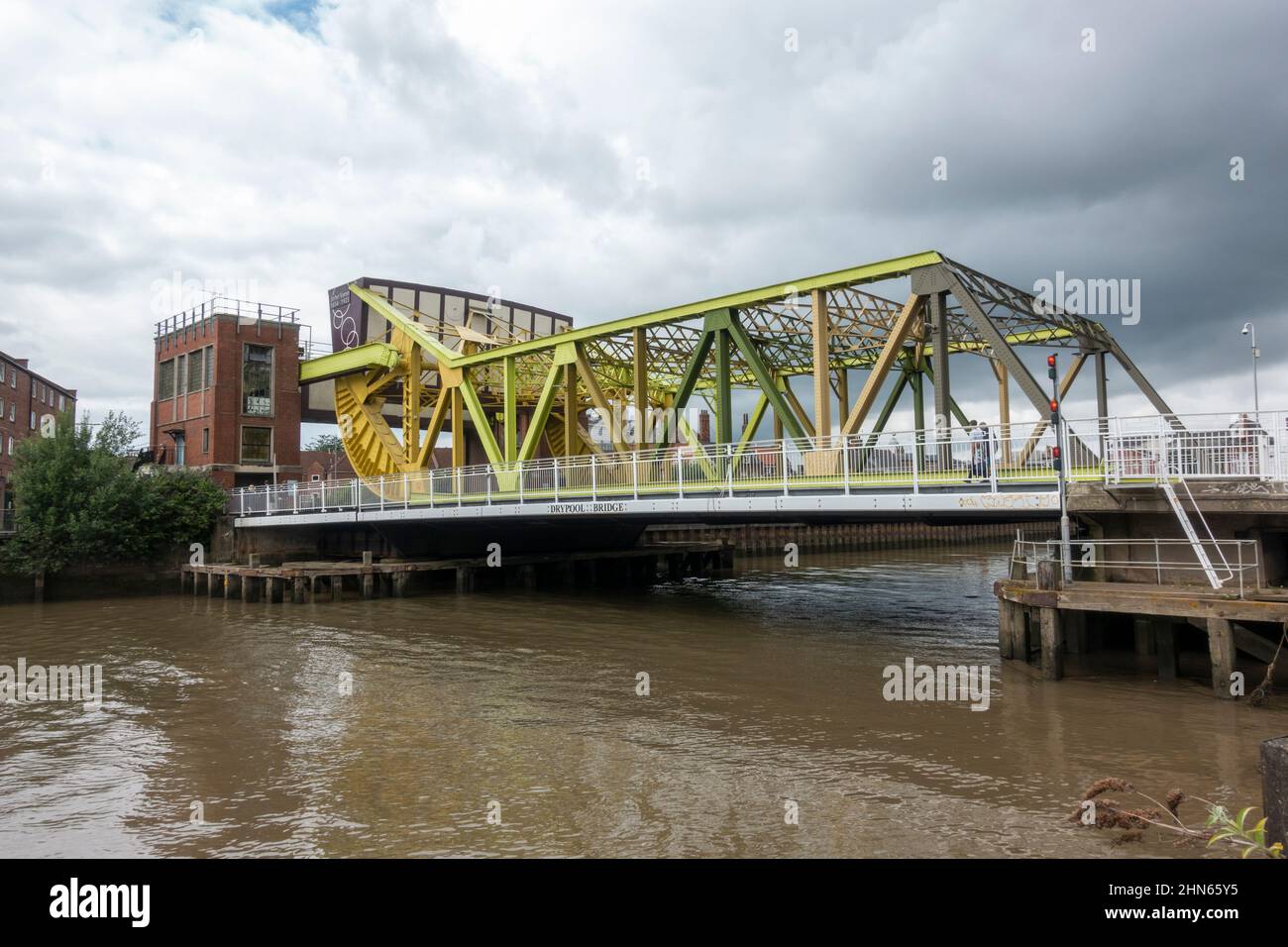 The Drypool Bridge, a Scherzer Rolling Bascule Bridge in Kingston upon ...
