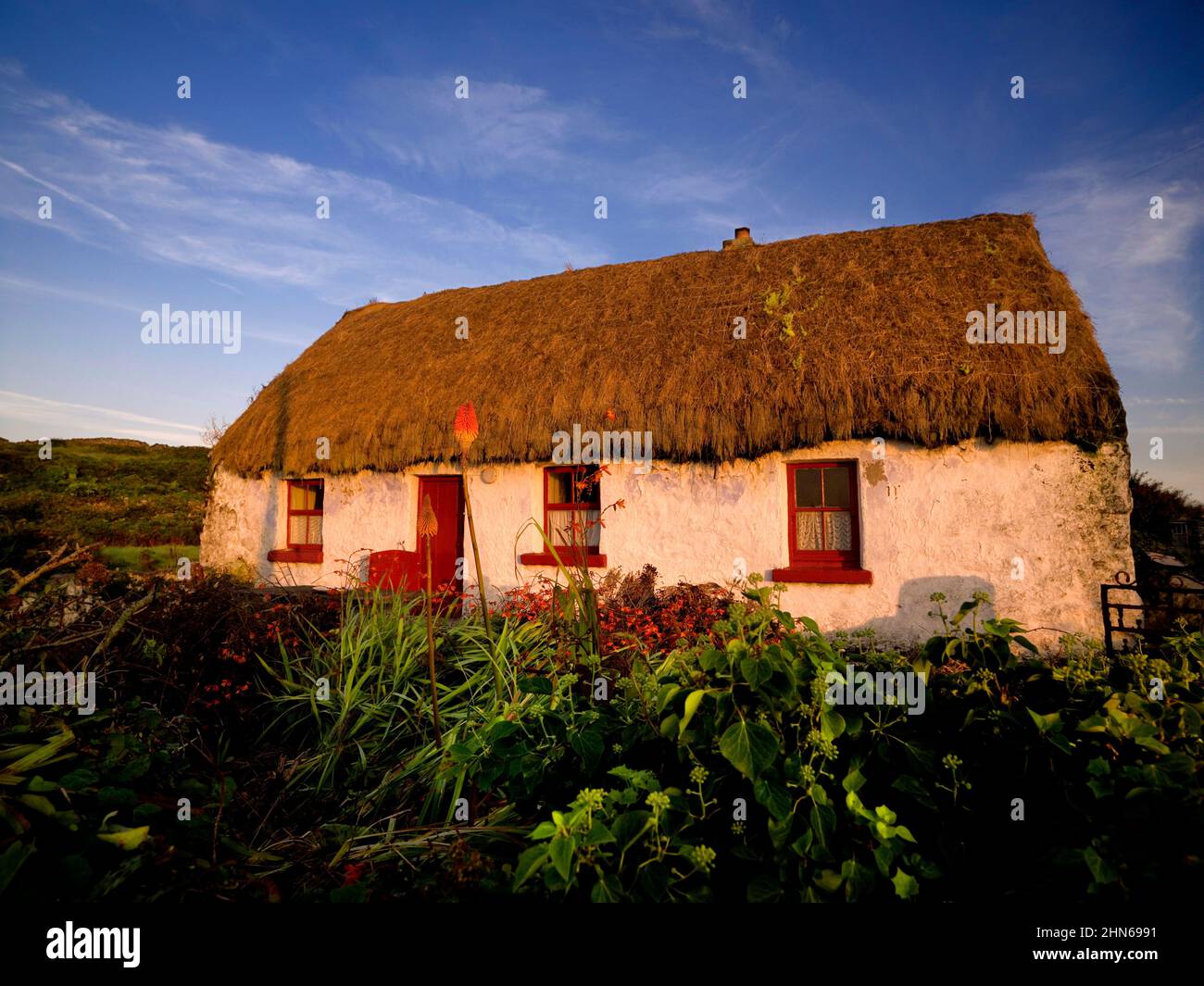 Thatched Cottage on Inishmore on the Aran Islands in County Galway ...