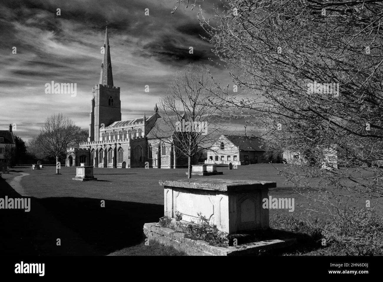 Summer view over St Wendredas church, March Town, Cambridgeshire ...