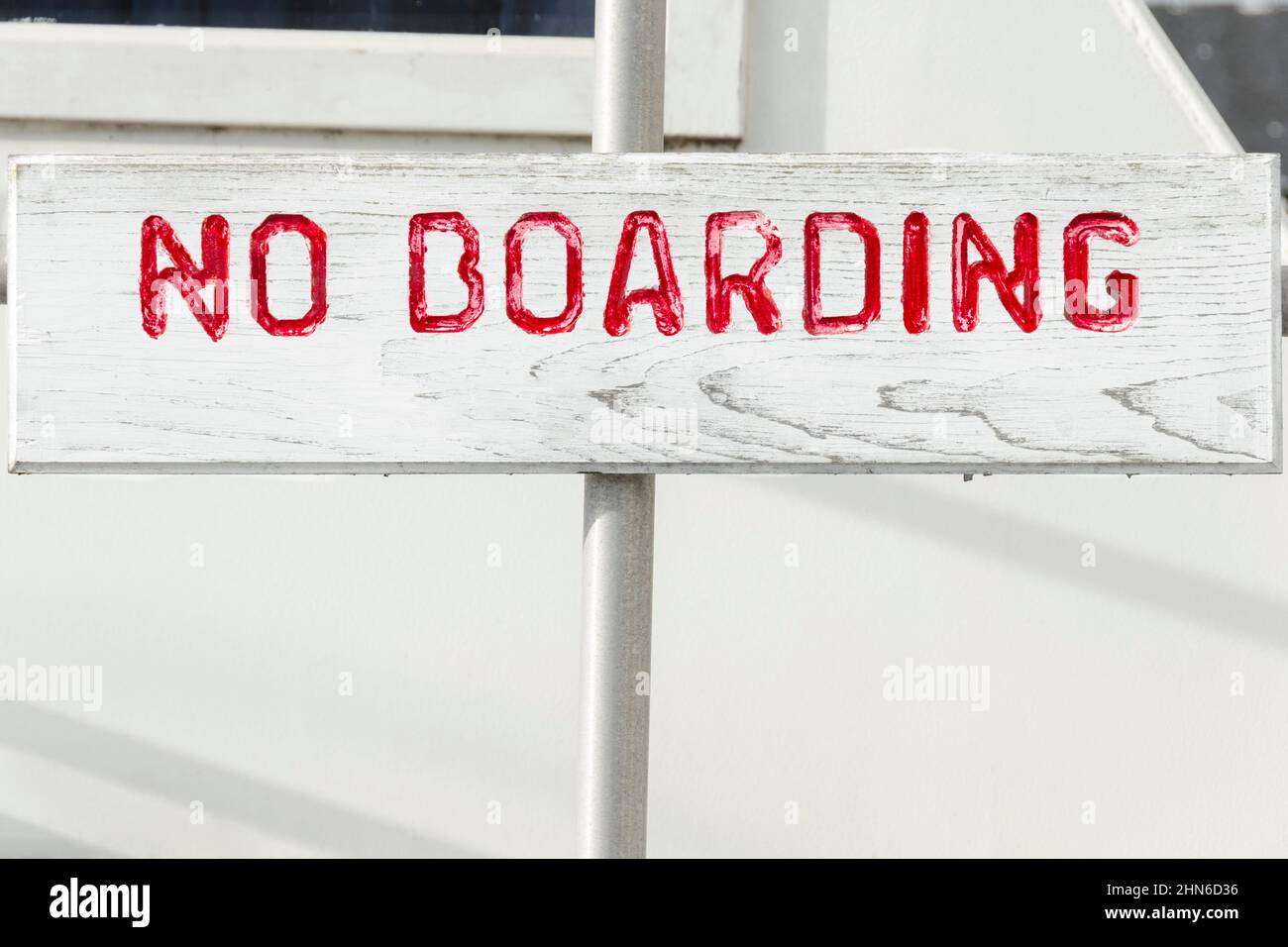 Boarding screen hi-res stock photography and images - Alamy