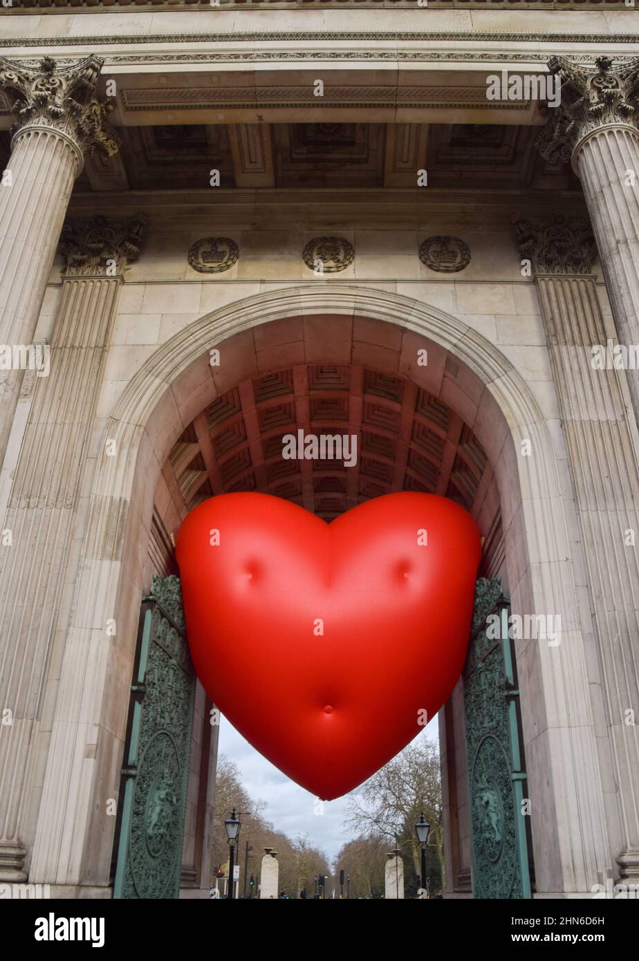 London, UK. 14th February 2022. A giant red heart has been wedged into ...