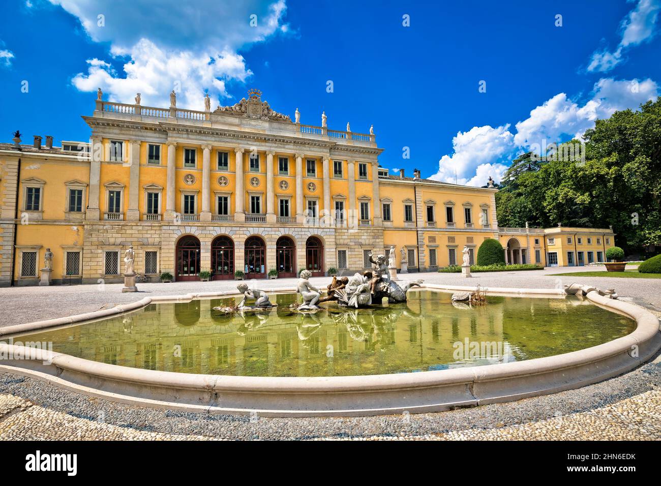 Town of Como public park and villa Olmo view, Como lake, Lombardy ...