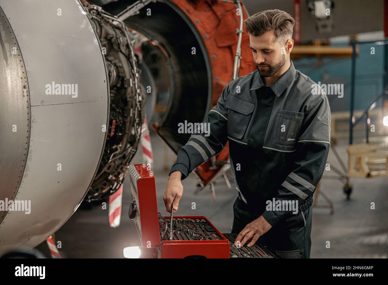 Instrument mechanic hi-res stock photography and images - Alamy