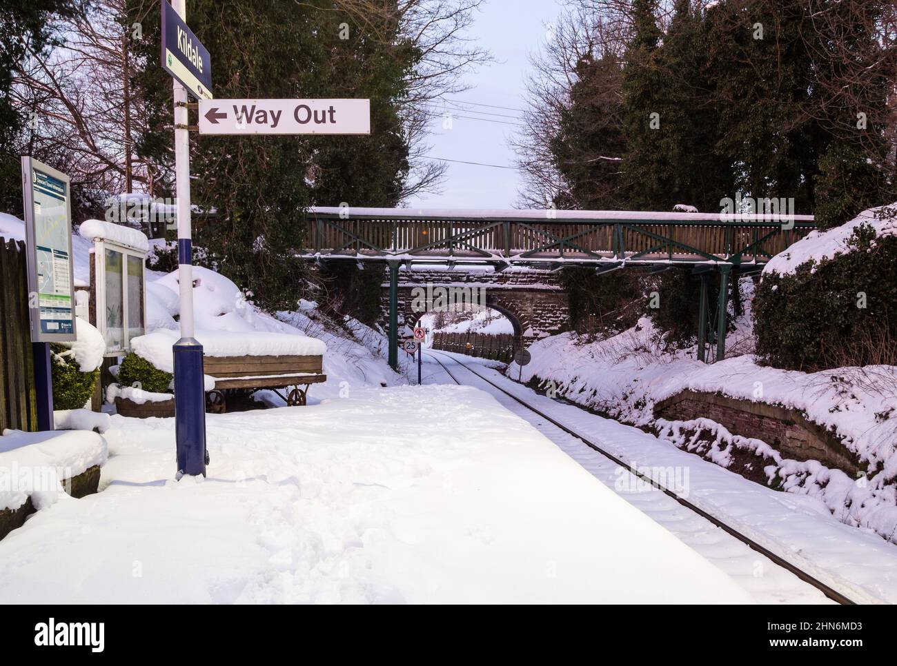 Rural railway line hi-res stock photography and images - Alamy