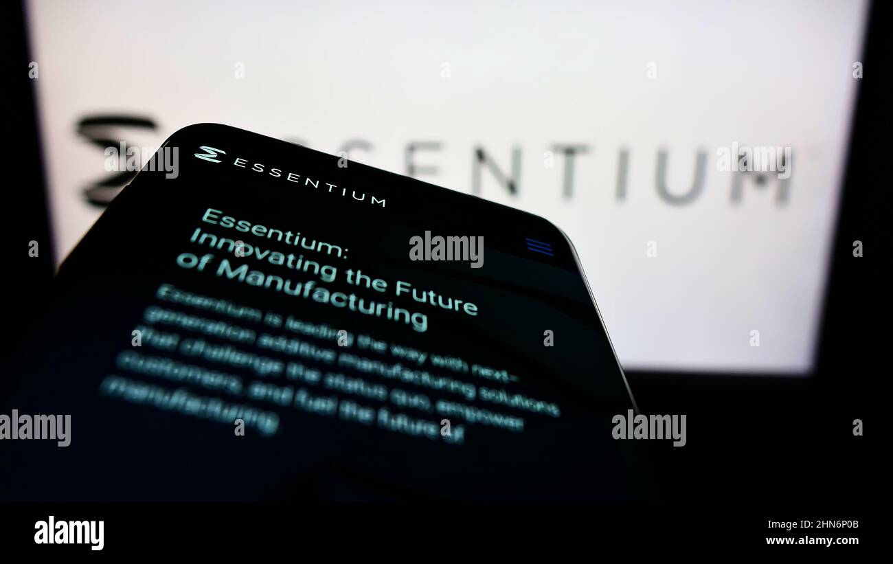 Smartphone with website of US 3D printing company Essentium Inc. on ...