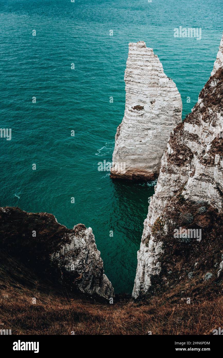 Beautiful rock formation in the coastal cliff of Etretat, Normandy ...