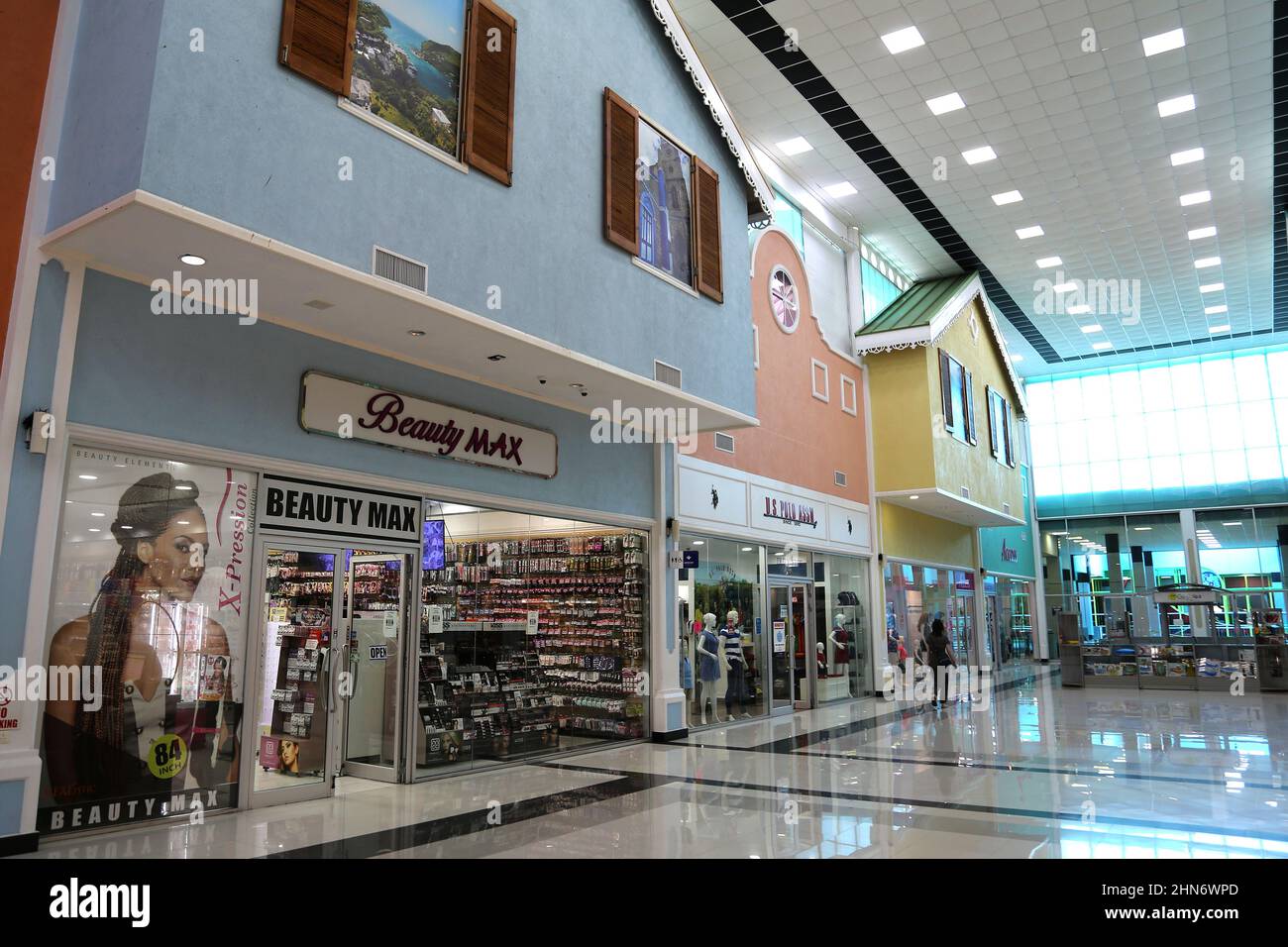 Baywalk shopping mall hi-res stock photography and images - Alamy