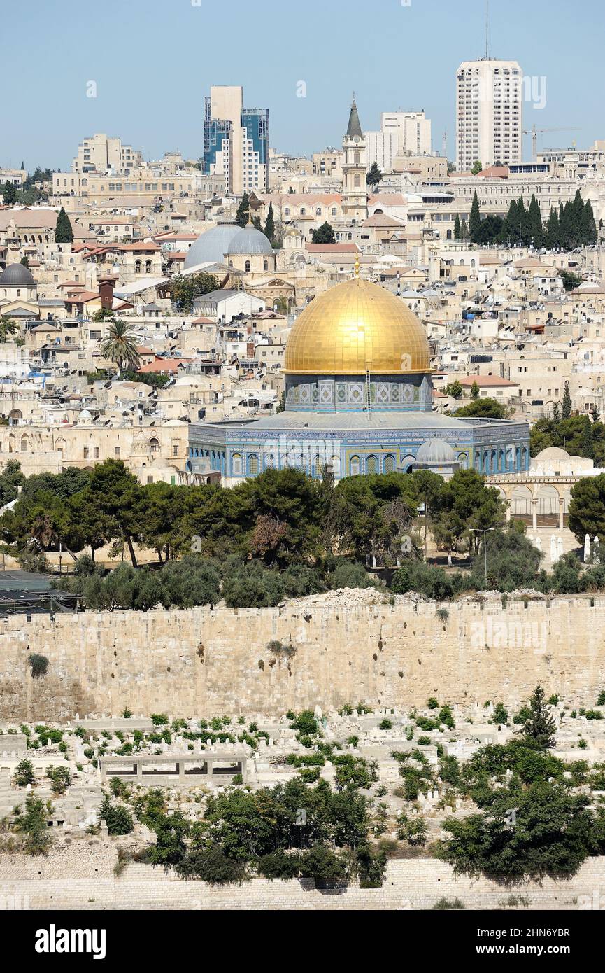 Jerusalem, view of the old city from the Mount of Olives Stock Photo ...