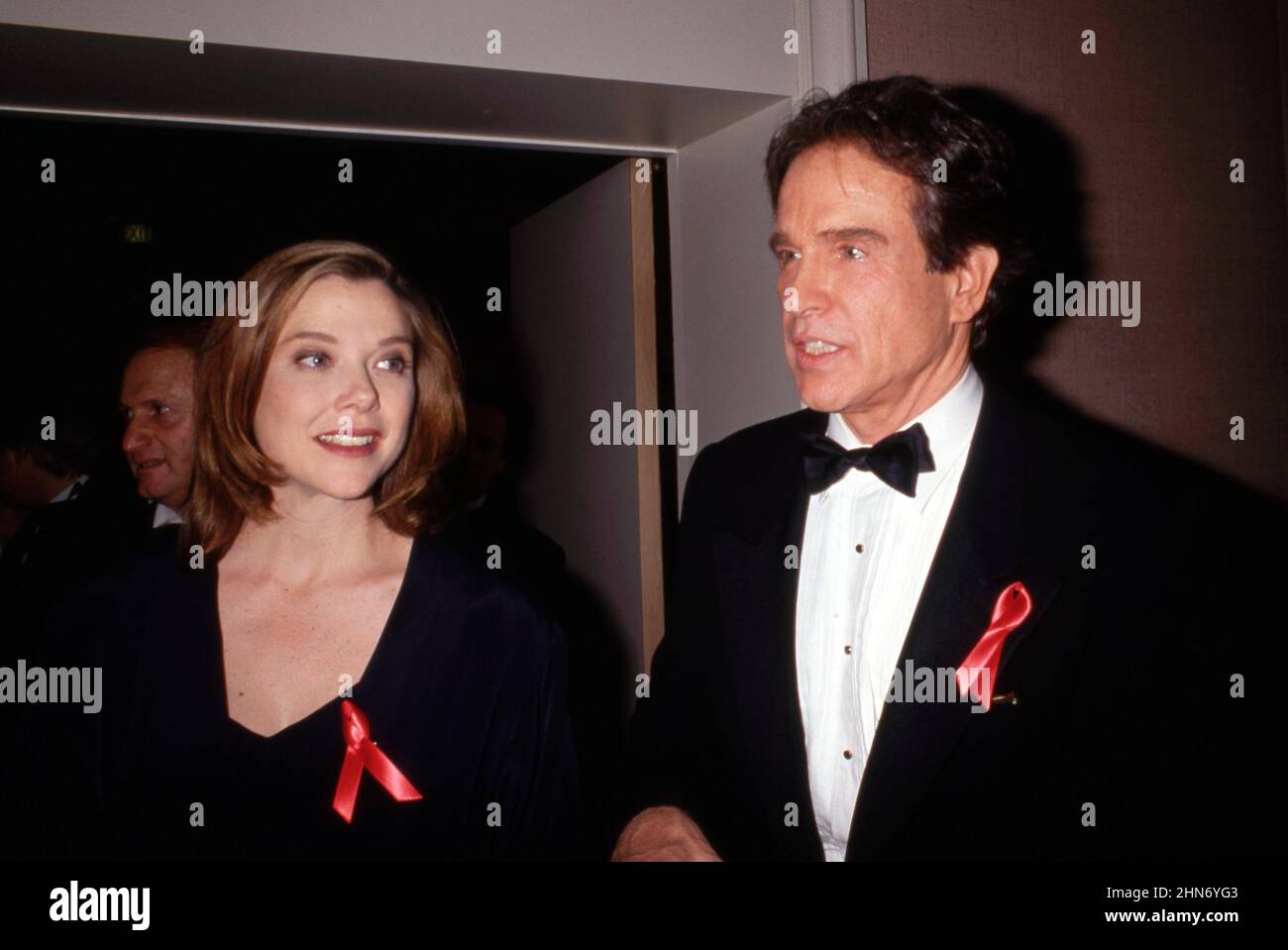 Warren beatty annette bening 1992 hi-res stock photography and images ...