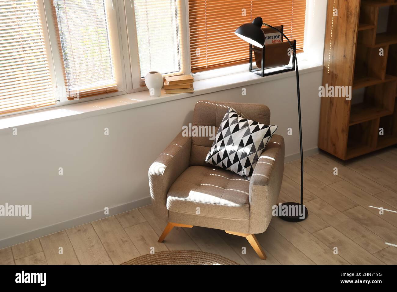 Lamp near window hi-res stock photography and images - Alamy