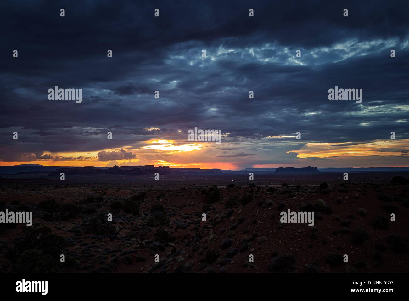 Sunset in the valley hi-res stock photography and images - Alamy