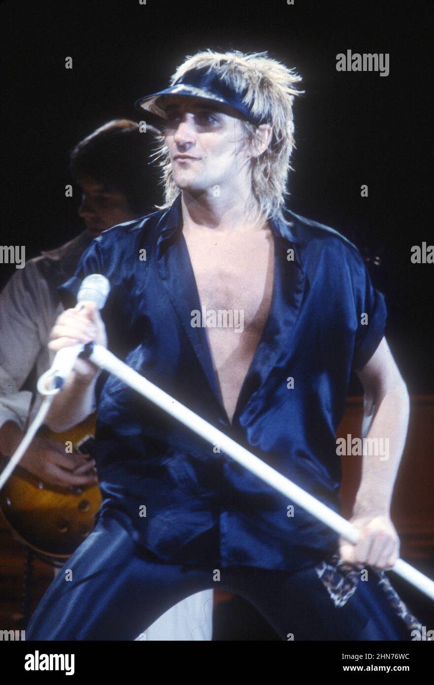 Rod stewart 1970s hi-res stock photography and images - Alamy