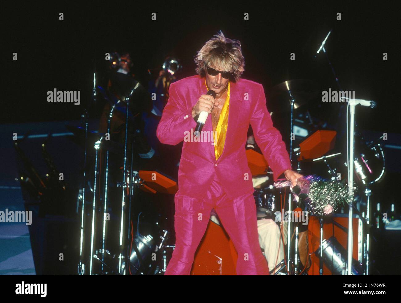 LOS ANGELES, CA - AUGUST 17: Rod Stewart performing in Concert circa ...