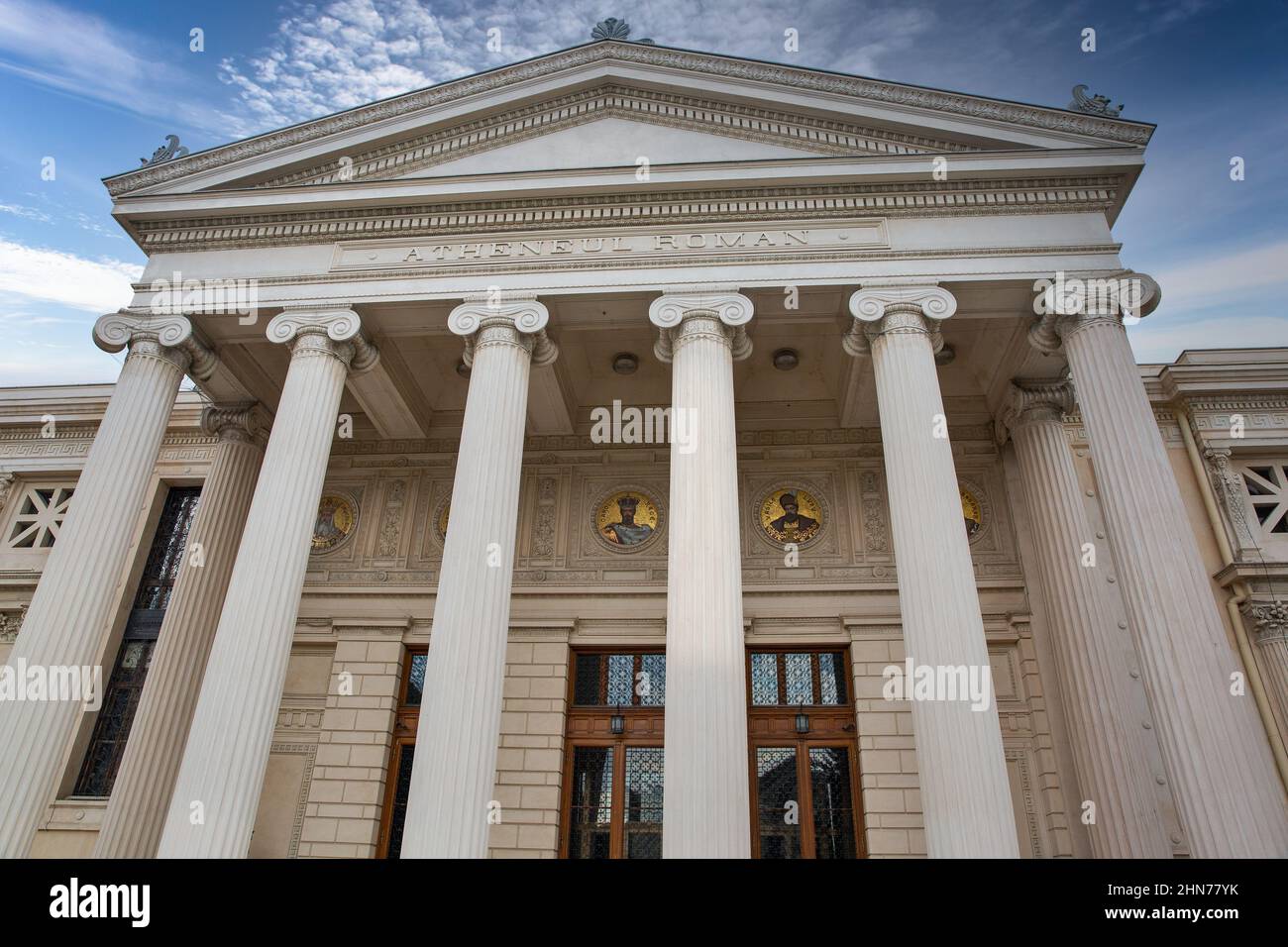 Sky columns hi-res stock photography and images - Alamy