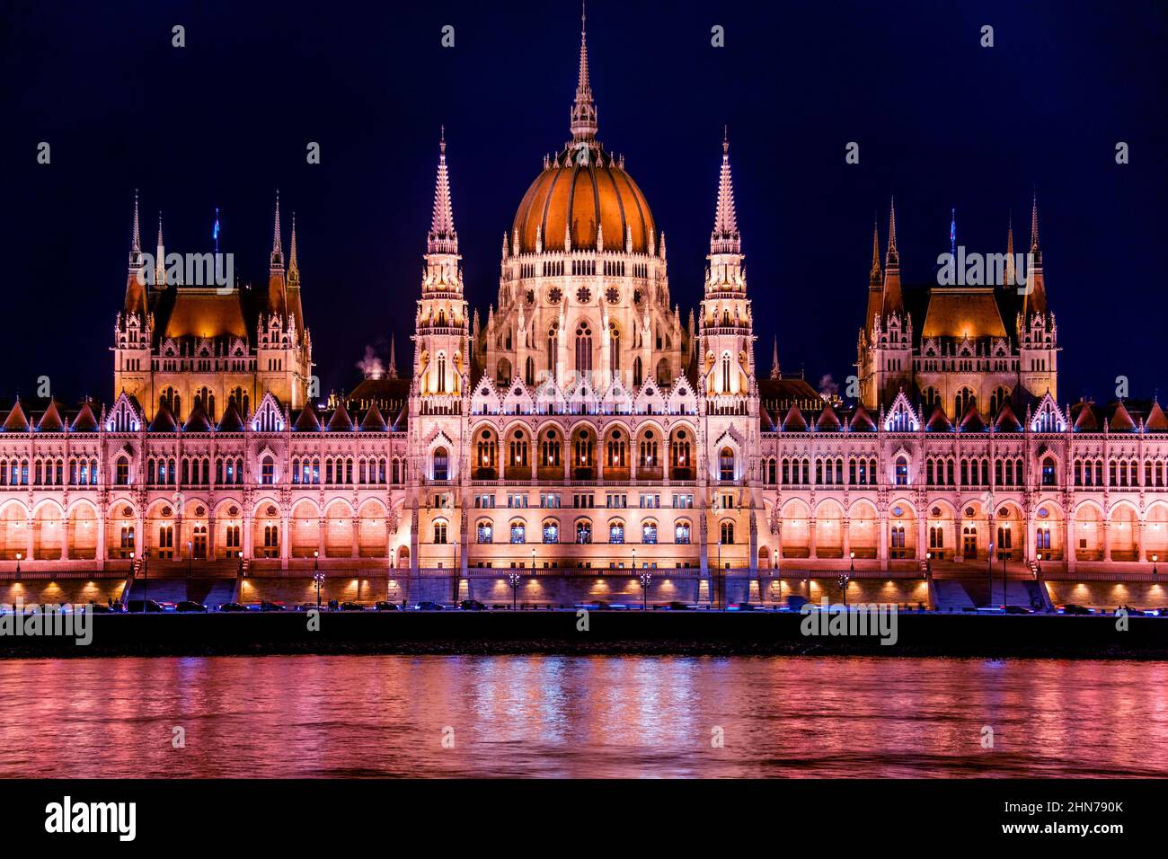 Close up. Hungarian parliament building at night, budapest, hungary ...