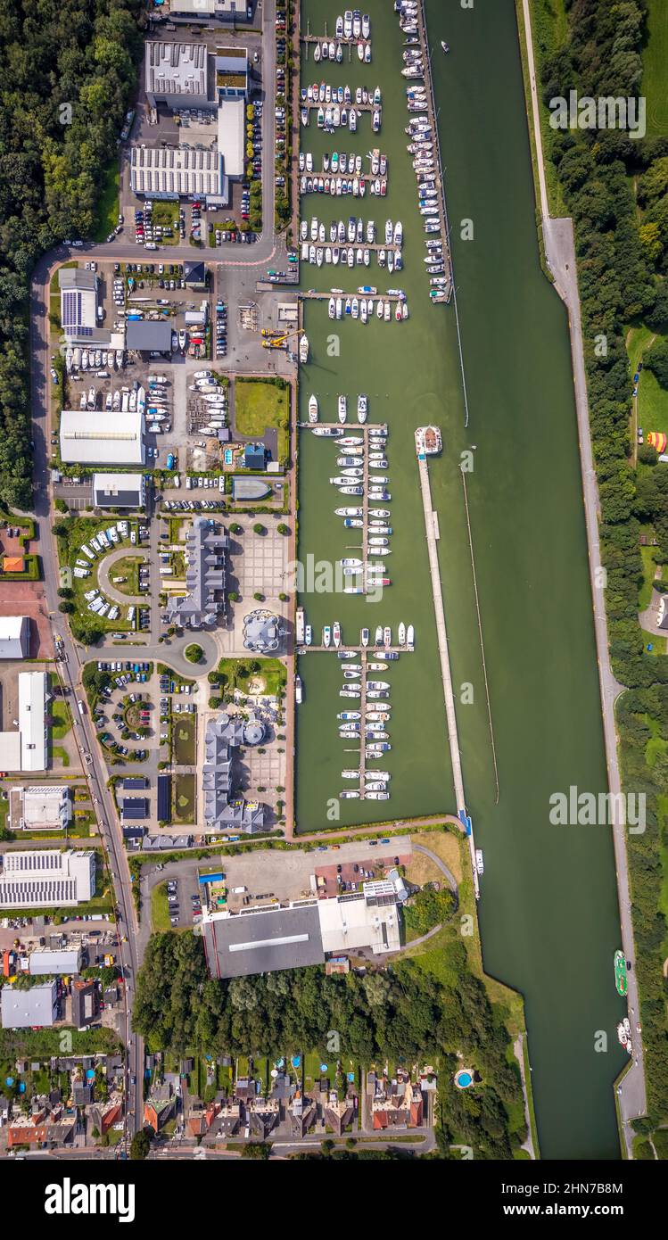 Yachtafen marina runthe in bergkamen hi-res stock photography and ...