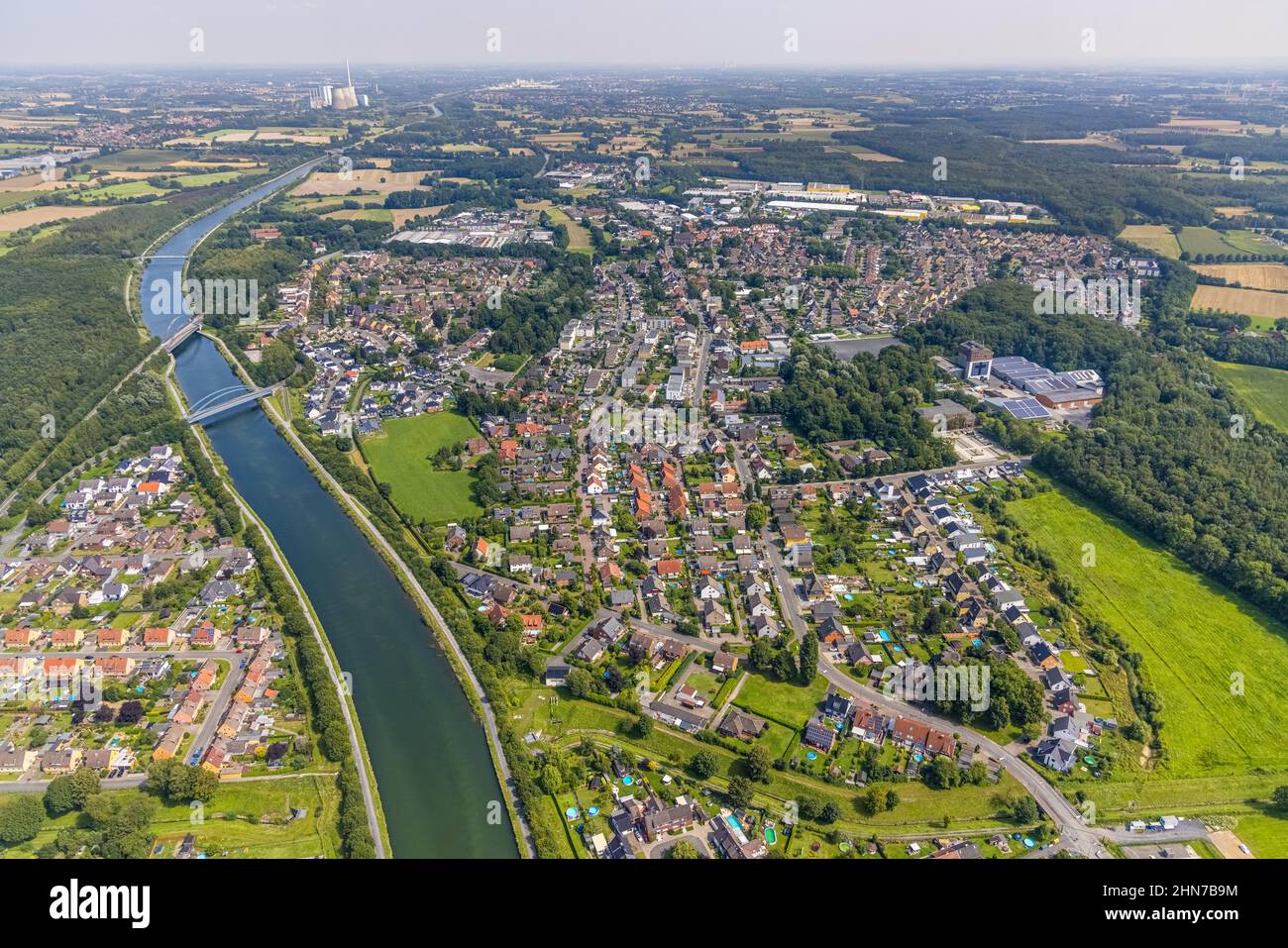 Datteln hamm kanal und ortsansicht runthe hi-res stock photography and ...
