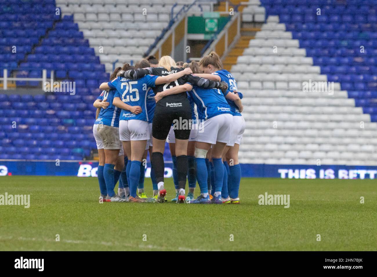 Tottenham hotspur team huddle hi-res stock photography and images - Alamy