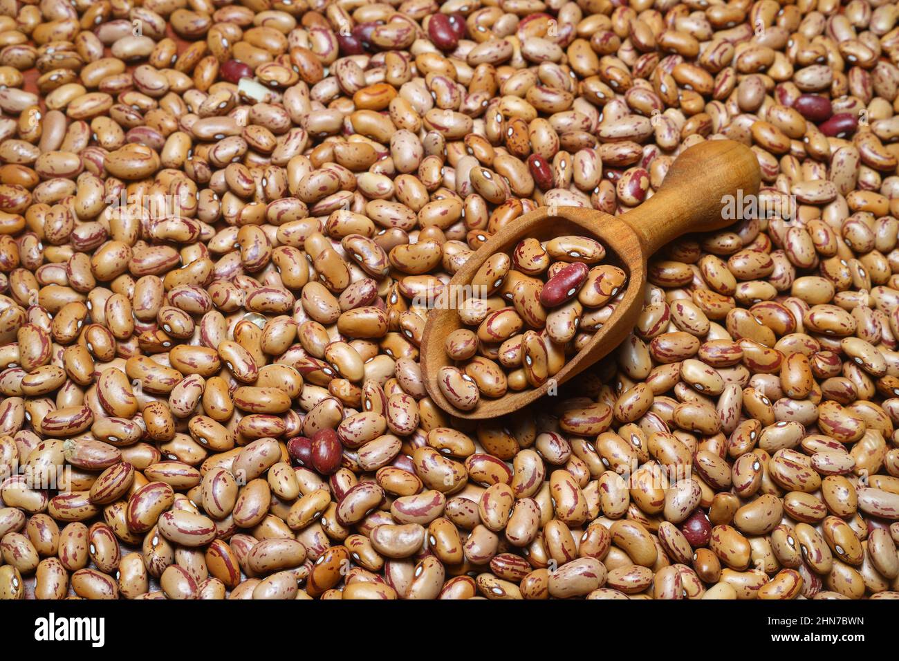 Kidney beans scattered close hi-res stock photography and images - Alamy