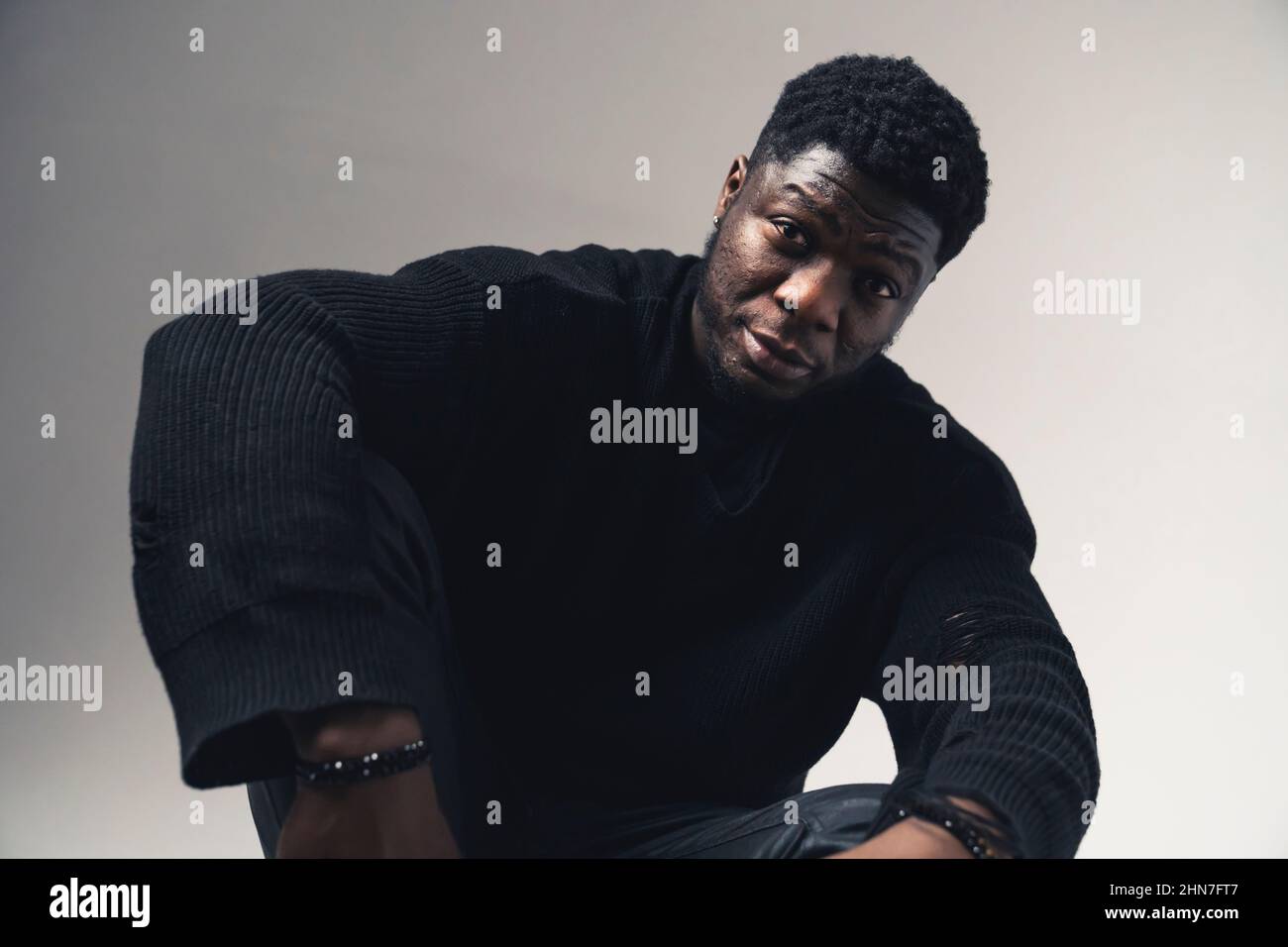 Africa concerned man hi-res stock photography and images - Alamy