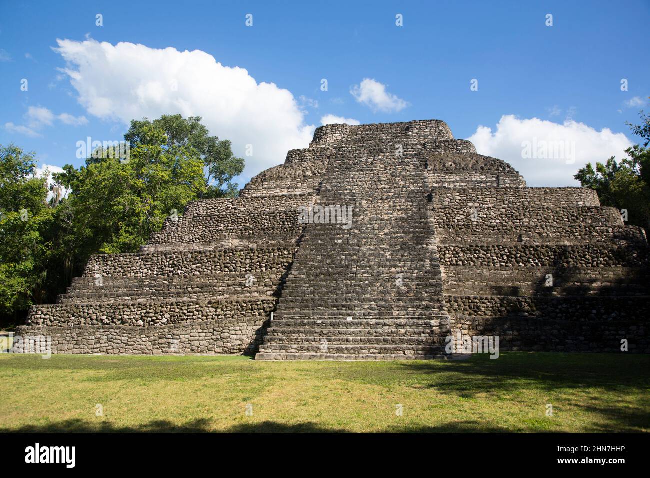 Chacchoben mayan ruins hi-res stock photography and images - Alamy