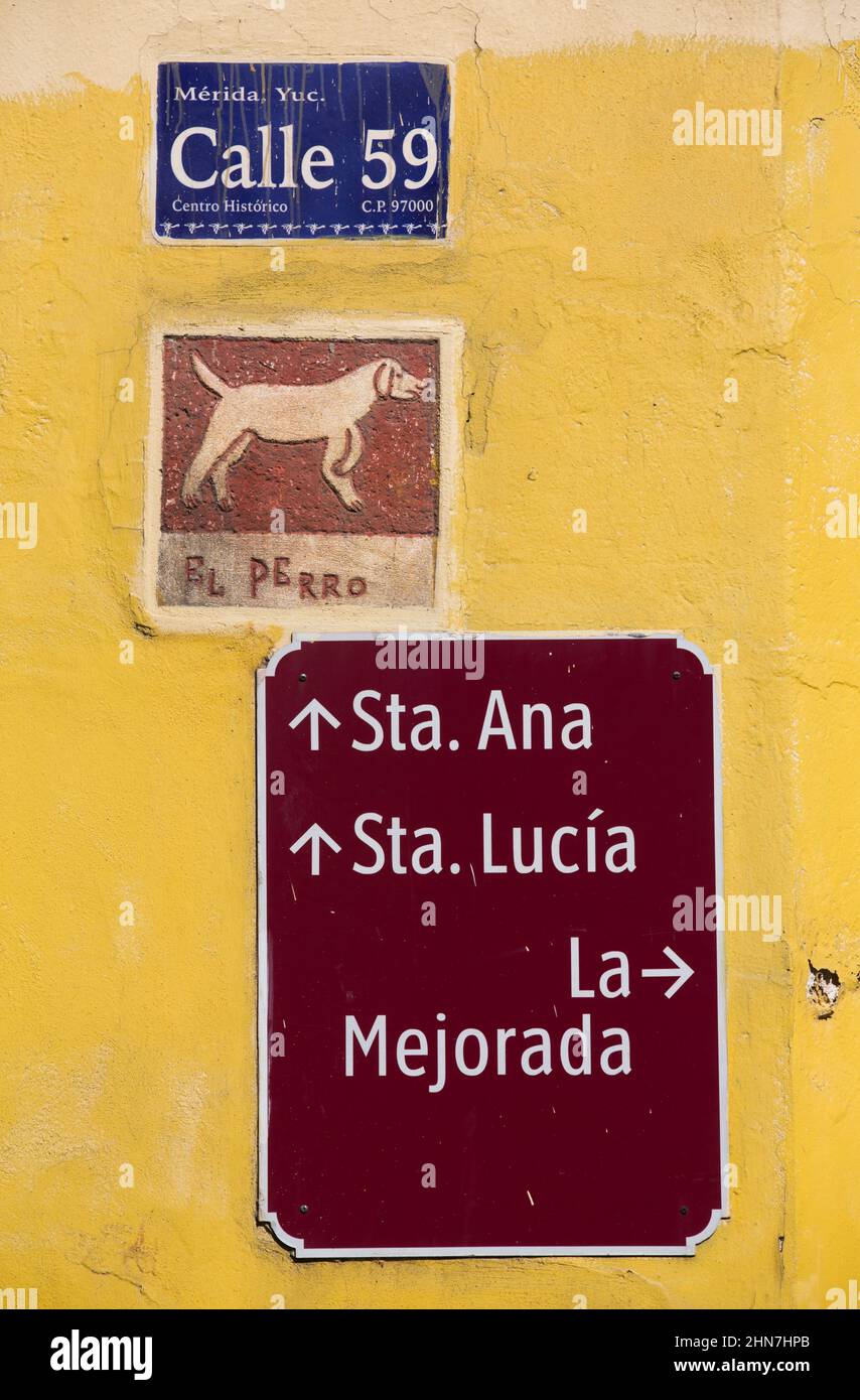 Mexico street signs hi-res stock photography and images - Alamy